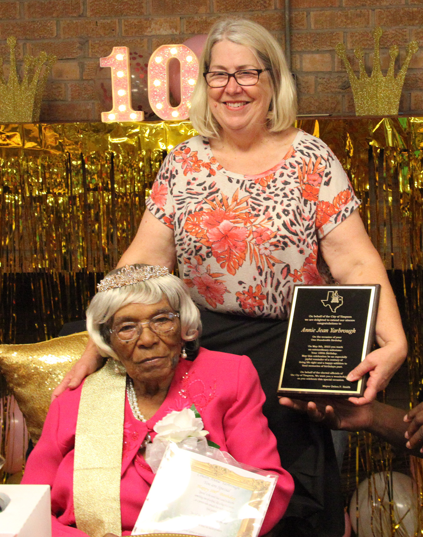 Timpson resident celebrates 100 years young | Center Light and Champion
